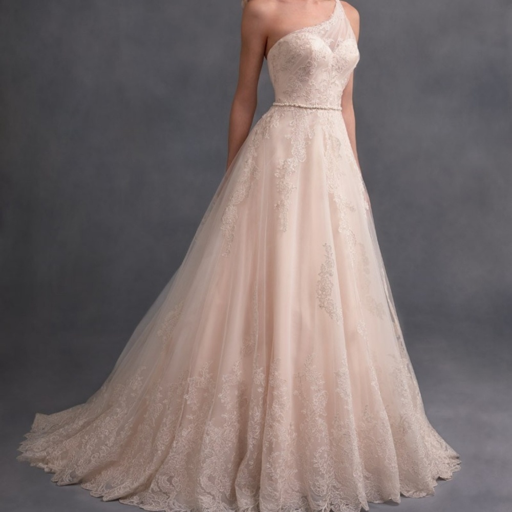 Alfred Angelo Wedding Gown/Prom Dress. - Gem